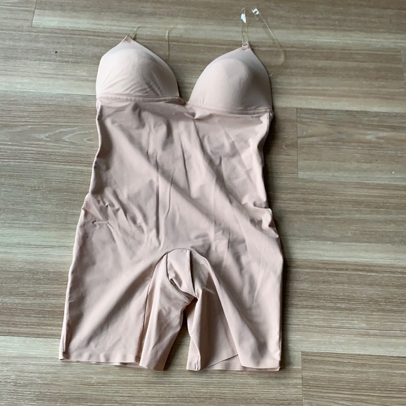 Nancy Ganz | Intimates & Sleepwear | Nancy Ganz Size 4ddd Body Shape ...